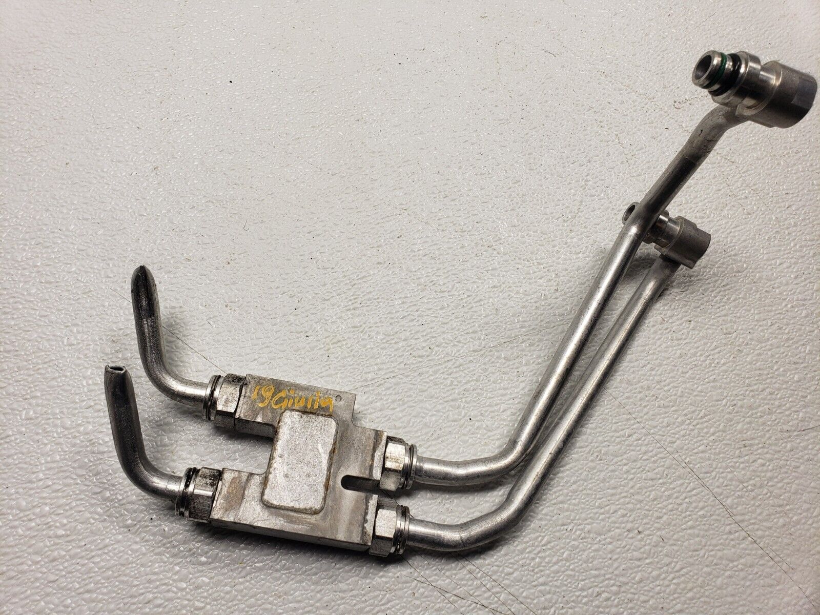 17 18 19 Alfa Romeo Giulia Transmission Oil Cooler Valve W/ Tubes OEM ...